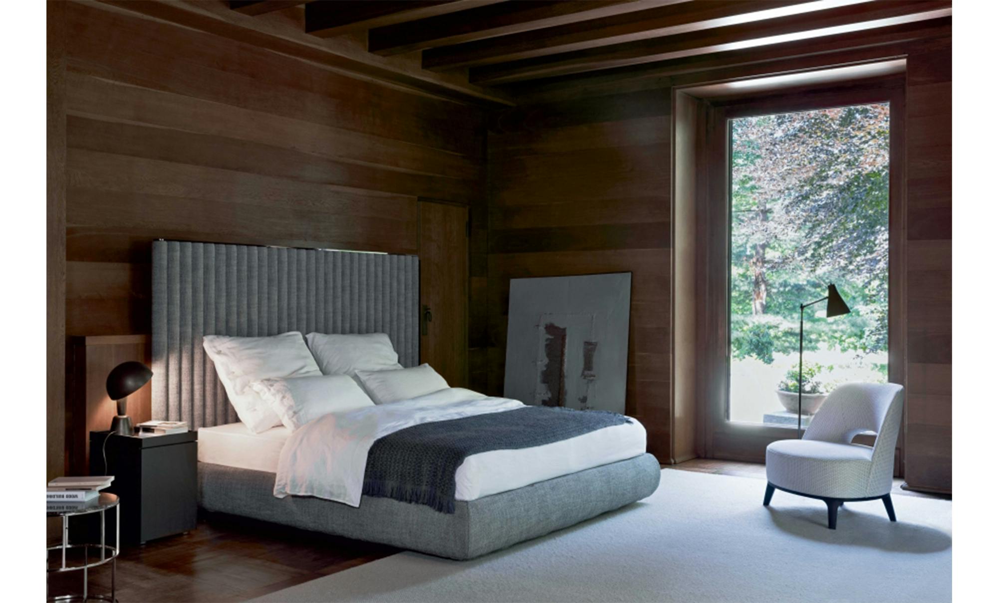 Biarritz bed by Flexform Mood - Fanuli Furniture